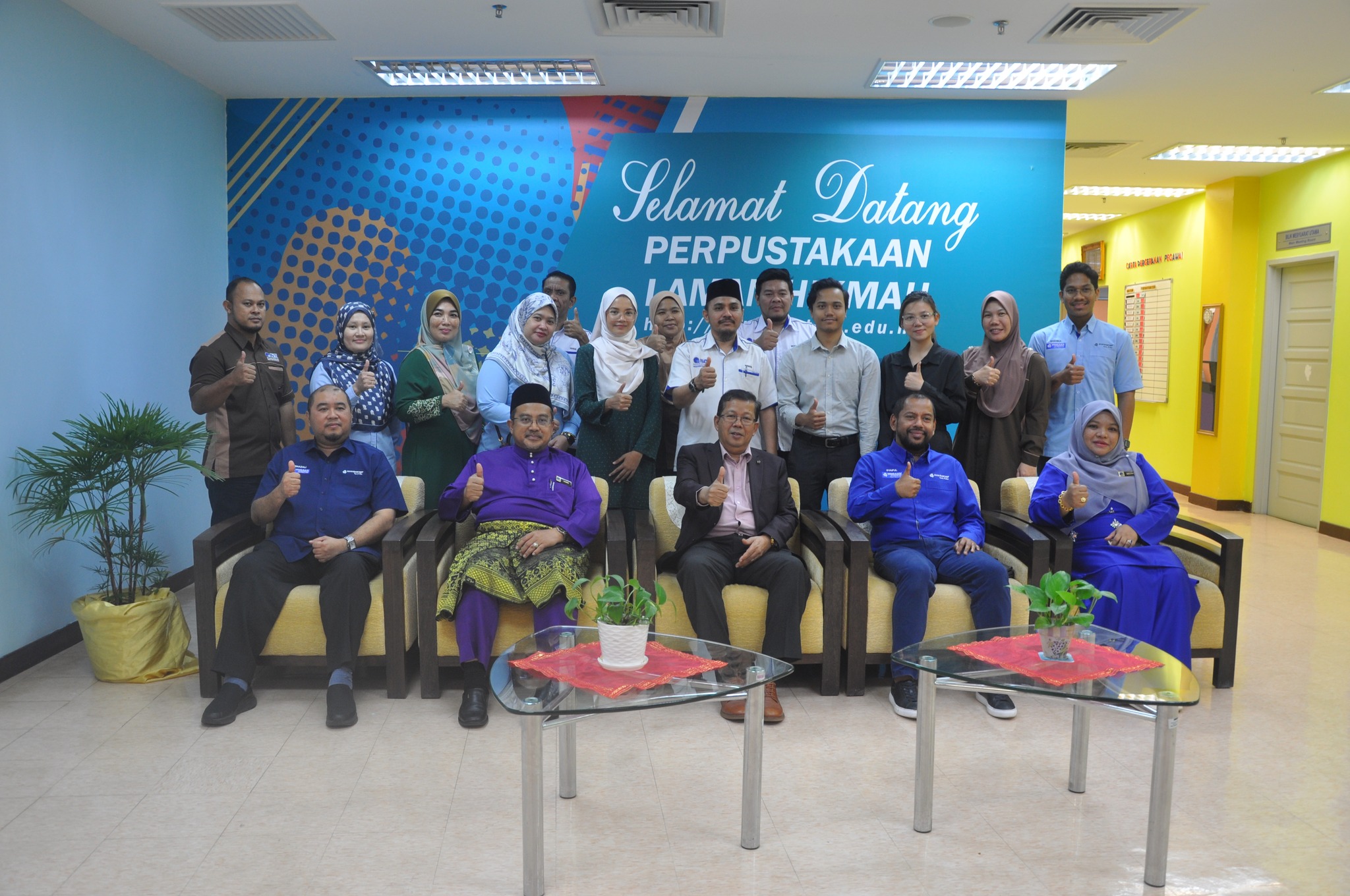 Majlis Perasmian Serambi Ilmu Rakyat (SIR) Corner dan Penyerahan ...